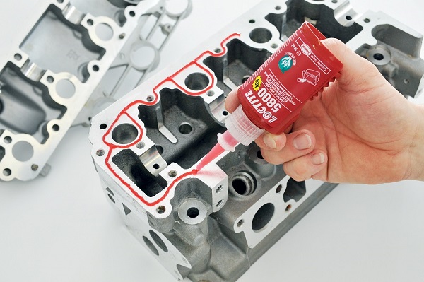 LOCTITE 5800, el sellador de juntas para bridas metálicas y con ...